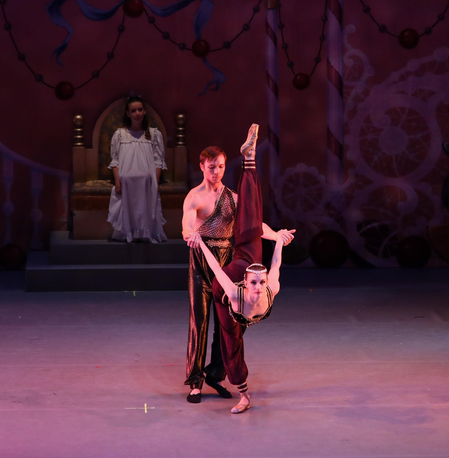 Indianapolis Ballet’s ‘The Nutcracker’ shimmers with elegance