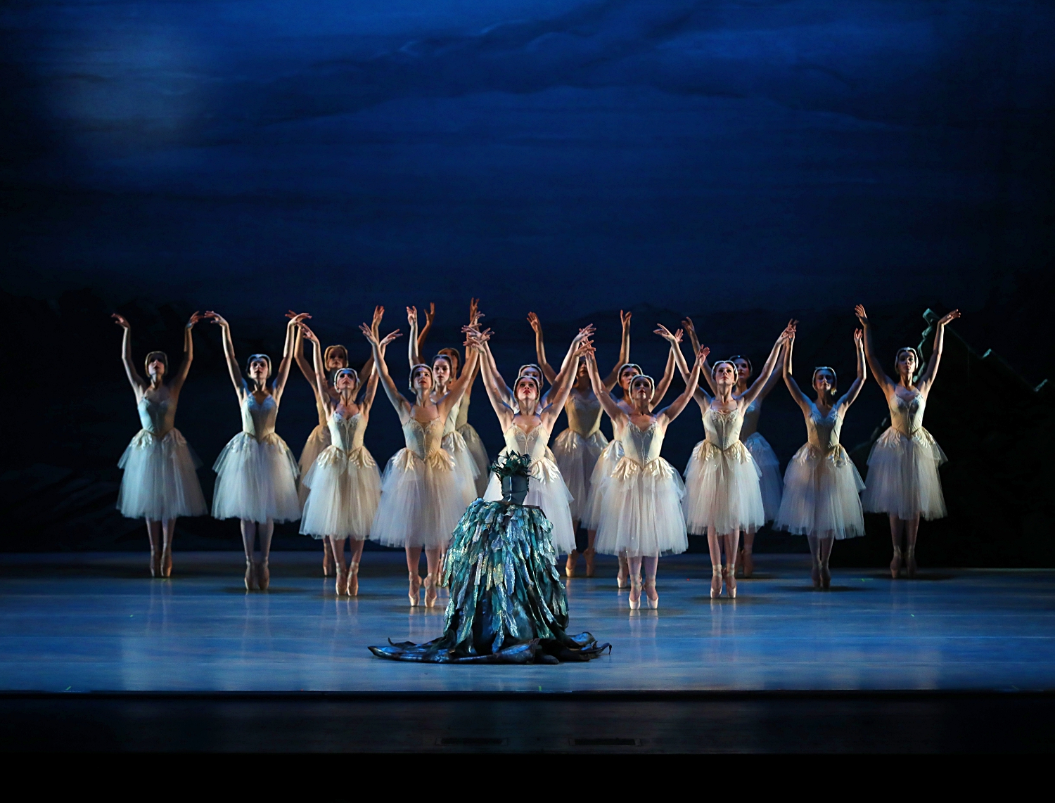 Timeless ‘Swan Lake’ captivates and enthralls