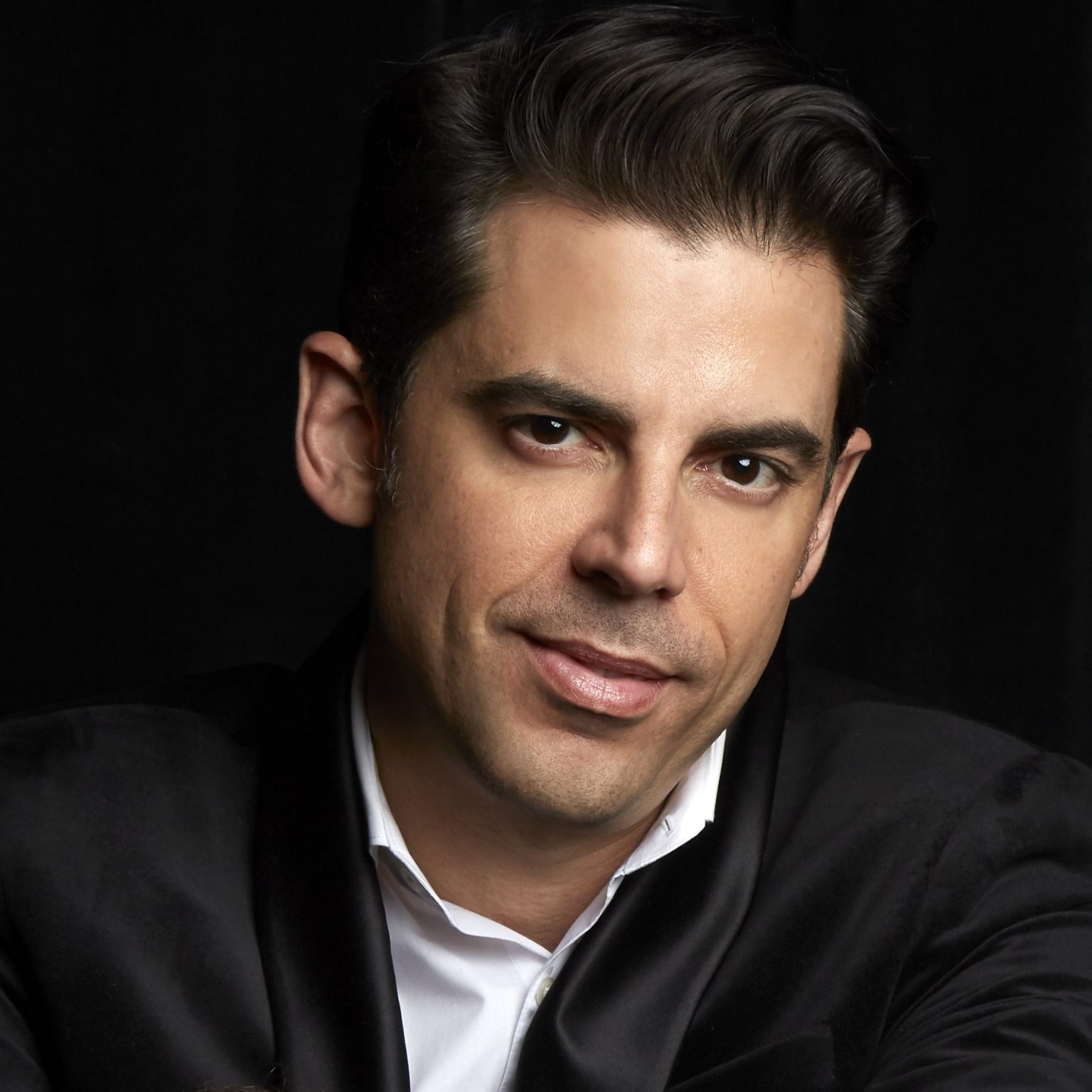 Tony DeSare Widens His Audience With The Song Diaries