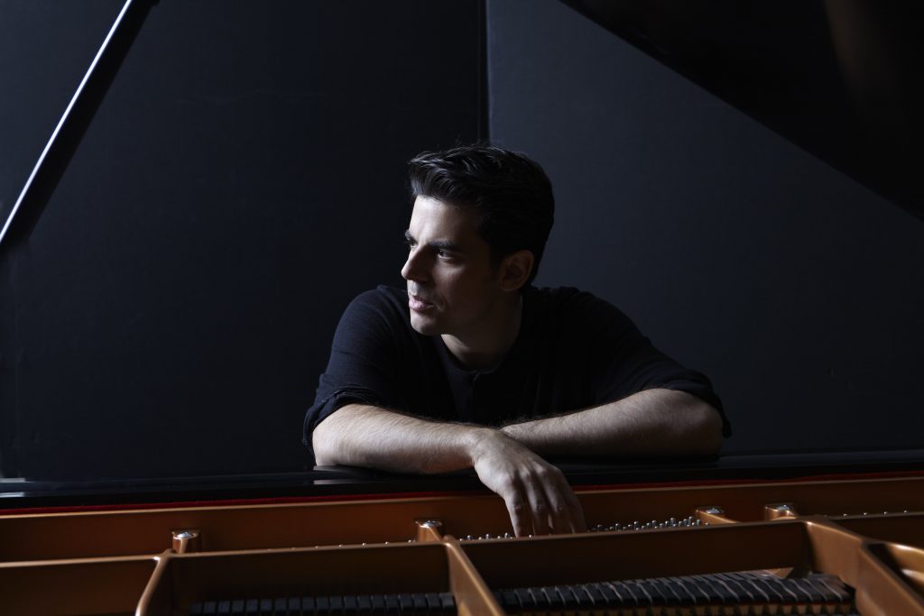 Tony DeSare Widens His Audience With The Song Diaries