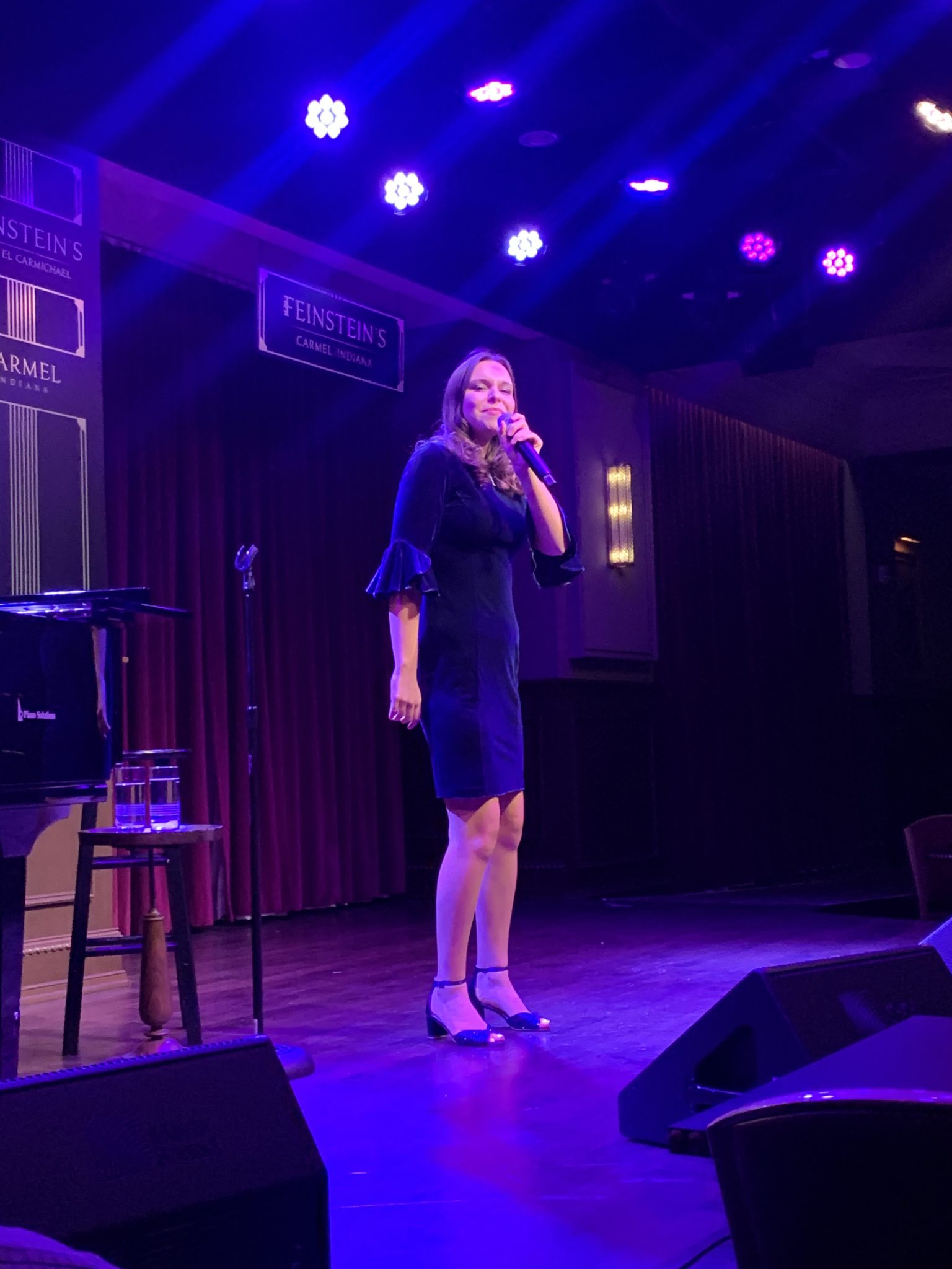 Romantic Singer-Songwriter Enthralls At Feinstein’s