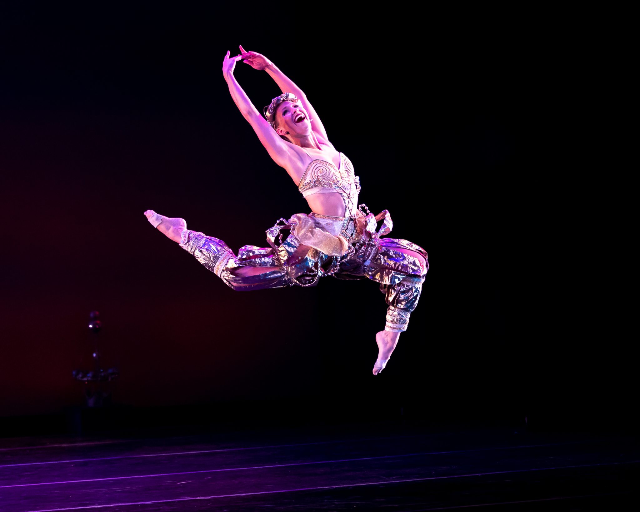 DK Closes 50th Season With Hochoy Masterpiece